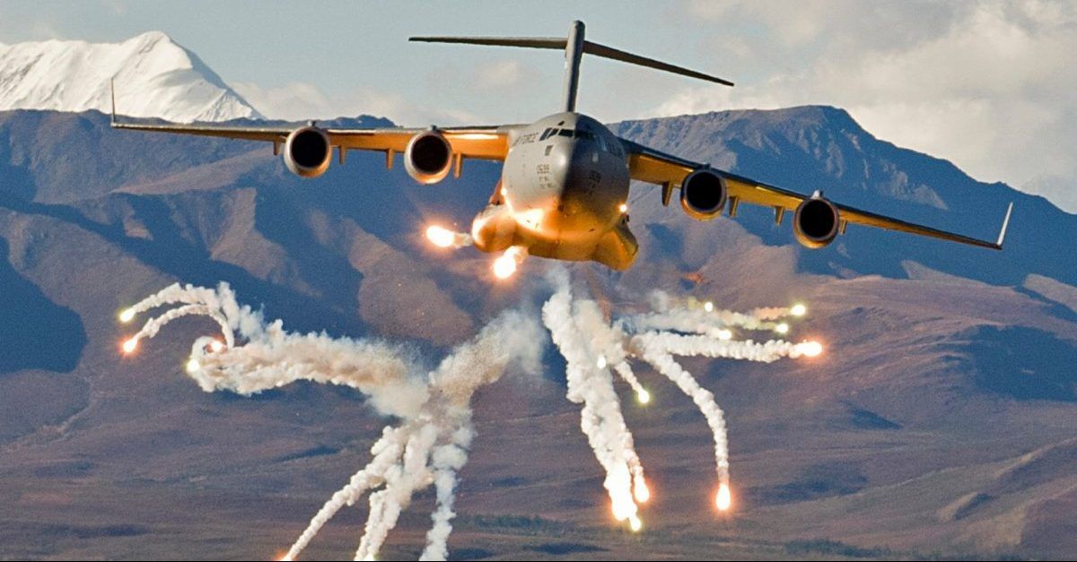10 Best Military Cargo Aircraft Ever